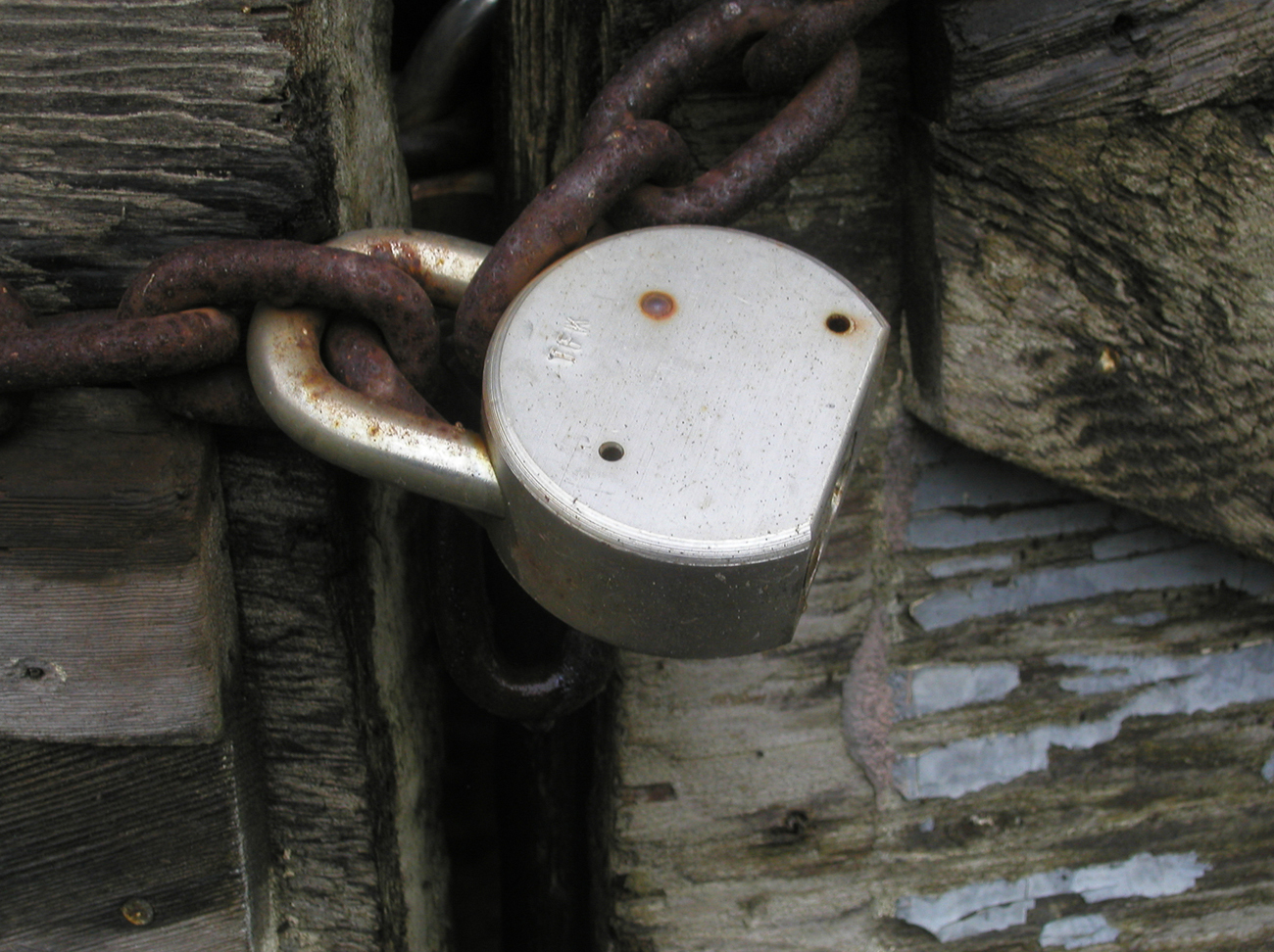 Is It Possible to Shoot Out a Lock with a Gun? | The Writer's Guide to ...